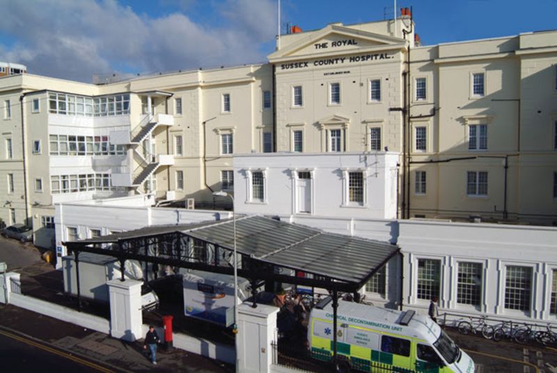 Brighton: Brand new hospital building welcomes patients - BBC News