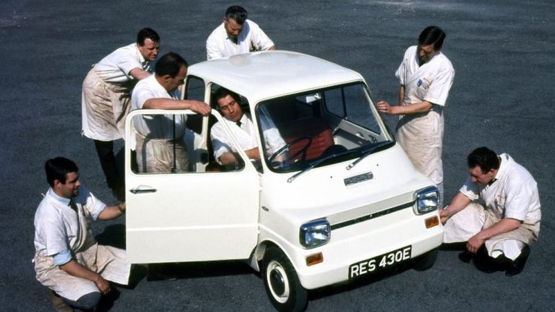 In pictures: Fifty years since Ford's Comuta electric car trial - BBC News