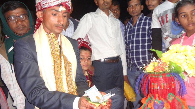 How a Muslim and a Hindu became 'blood brothers' - BBC News