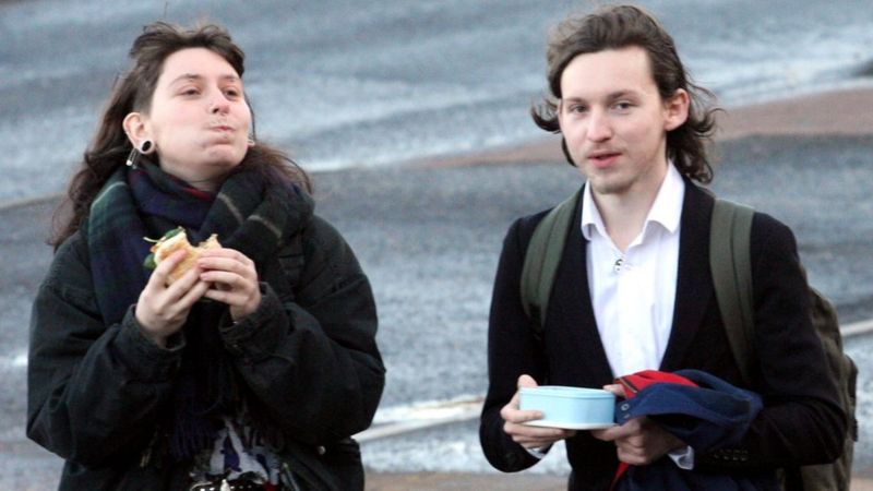 Activists who climbed Kelpies 'put police in danger' - BBC News