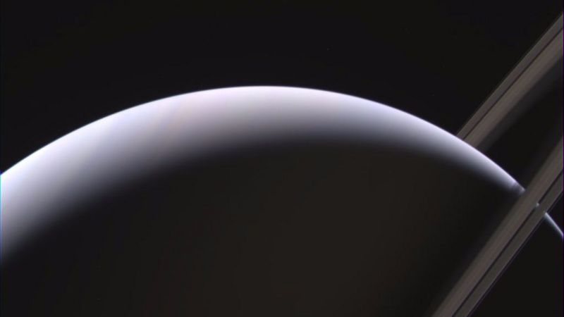 Cassini: Probe incinerates on entry to Saturn - BBC News