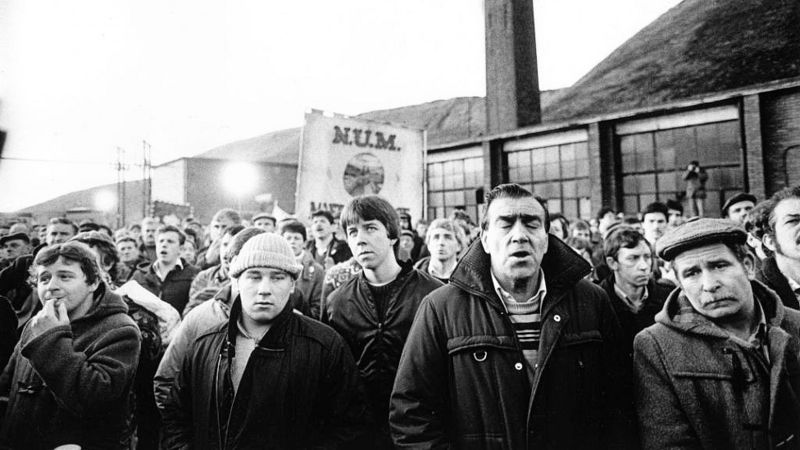 Miners' strike 1984: Why UK miners walked out and how it ended - BBC News