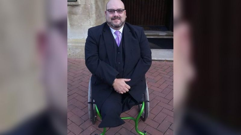 Disability hate crime: Rise in reports of online abuse - BBC News