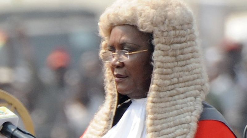 Accused Ghana judges shown bribe videos - BBC News
