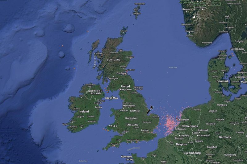The bomb-hunters scouring UK waters for unexploded weapons - BBC News