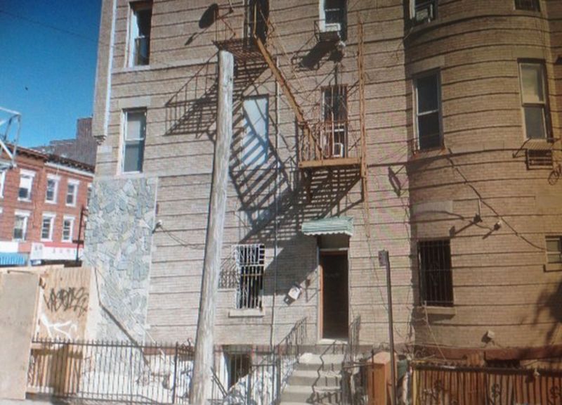 Shandra Woworuntu: My life as a sex-trafficking victim - BBC News