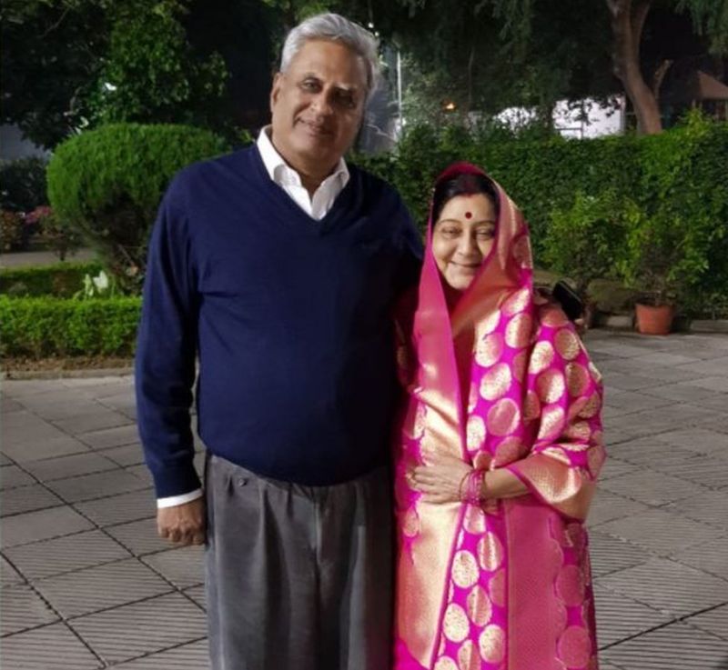 જ્યારે સ્વરાજ કૌશલે પત્ની સુષમાને કહ્યું 'આભાર' - BBC News ગુજરાતી