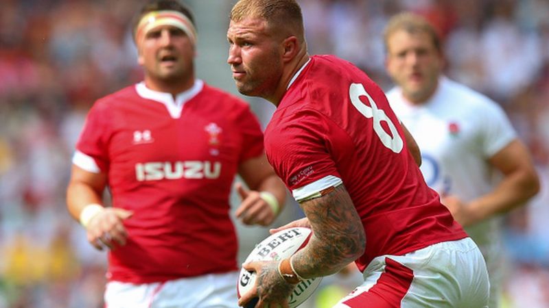 Rugby World Cup: Wales fans told to cover tattoos in Japan - BBC News