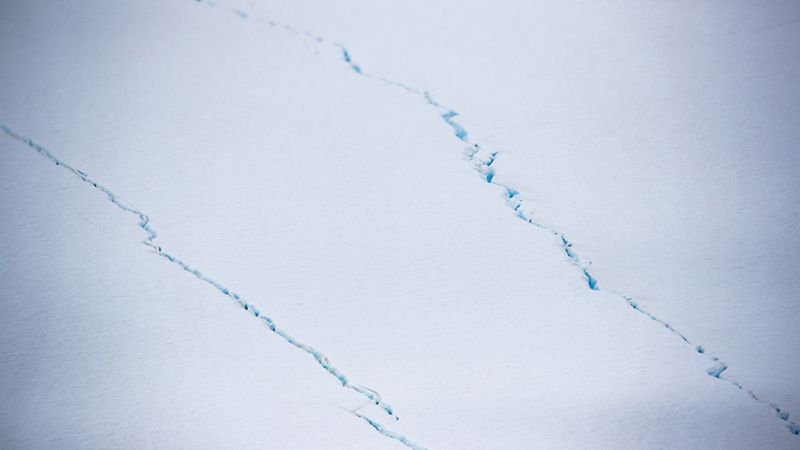 Giant Antarctic iceberg A68a is not done yet - BBC News