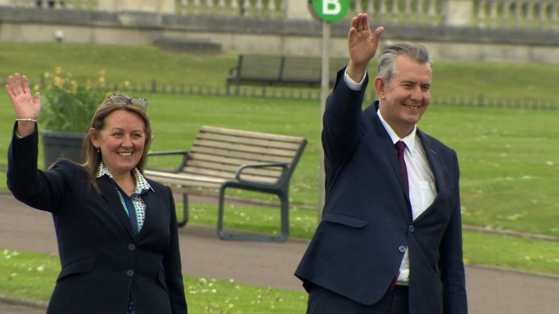 Edwin Poots to consult with the DUP over first minister - BBC News