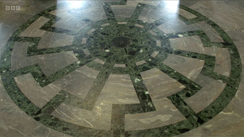 El oscuro castillo que los nazis quisieron convertir en el "centro del ...