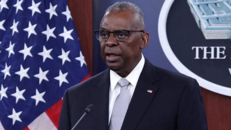 Pentagon chief Lloyd Austin grilled over secret hospital stay - BBC News
