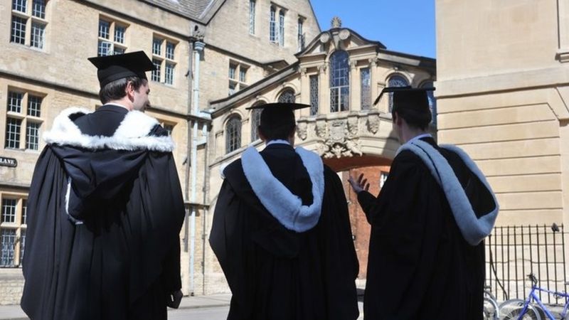 Universities to target more working class white boys - BBC News