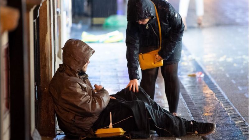 How to help if you see a sick homeless person - BBC News