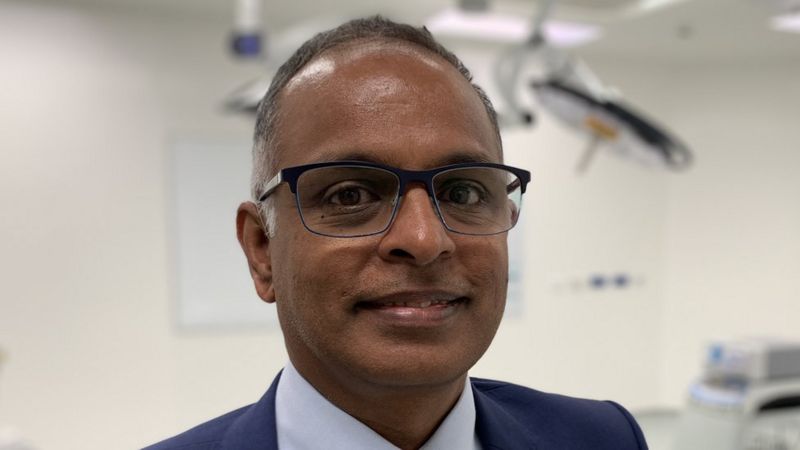 New operating theatre opens at Newark Hospital - BBC News