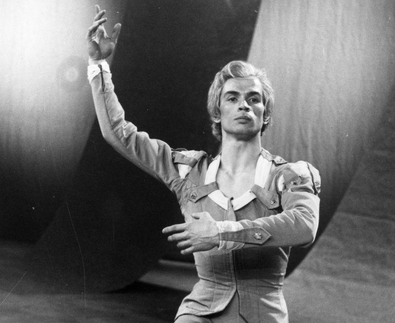What the Nureyev story tells us about today's Russia - BBC News