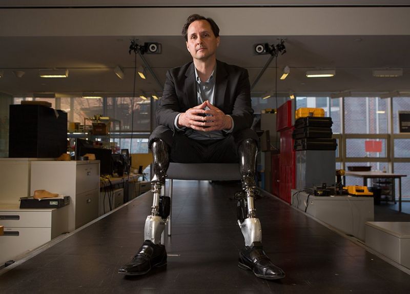 Exoskeleton that allows humans to work and play for longer - BBC News