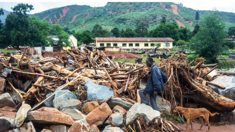 Cyclone Idai devastation in pictures - BBC News