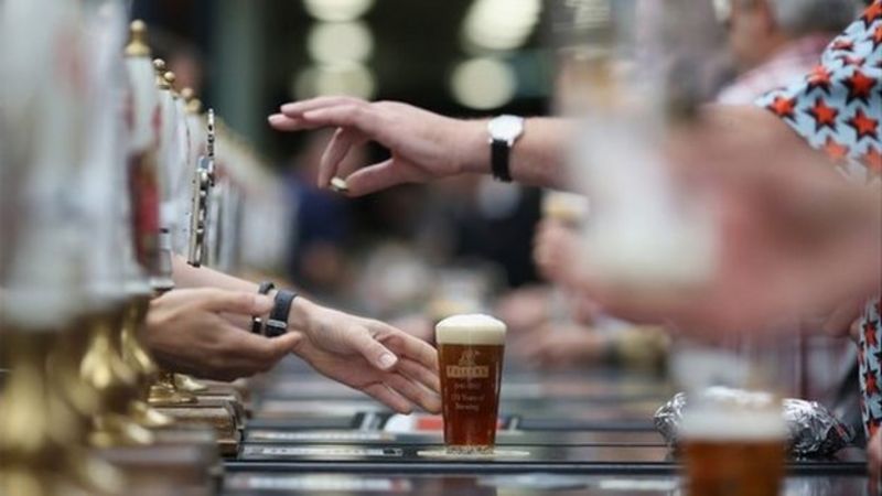 Real ale fans won't represent all drinkers - BBC News