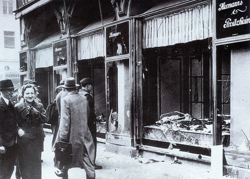 The girl who witnessed Kristallnacht - BBC News