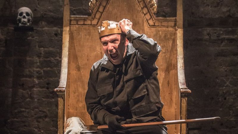 Richard III captures the political moment - BBC News