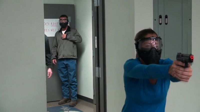 After another deadly school shooting, is it time for US teachers to ...