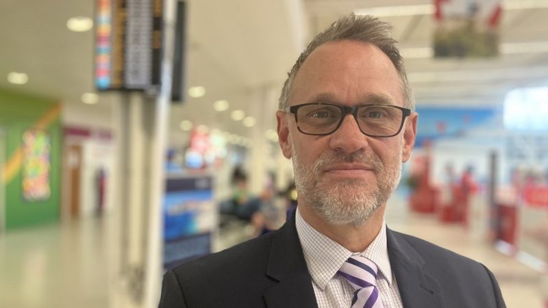 East Midlands Airport set for busiest year since before pandemic - BBC News