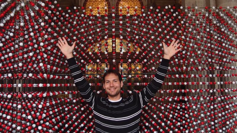 'Biggest ever' crystal model built in Vienna - BBC News