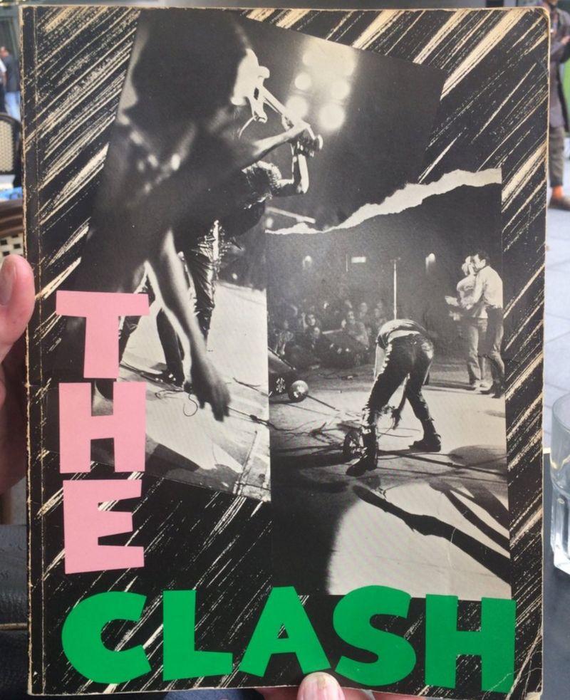 The Clash: How London Calling still inspires 40 years on - BBC News