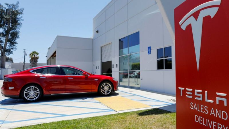 Tesla names Robyn Denholm as chair to replace Elon Musk - BBC News