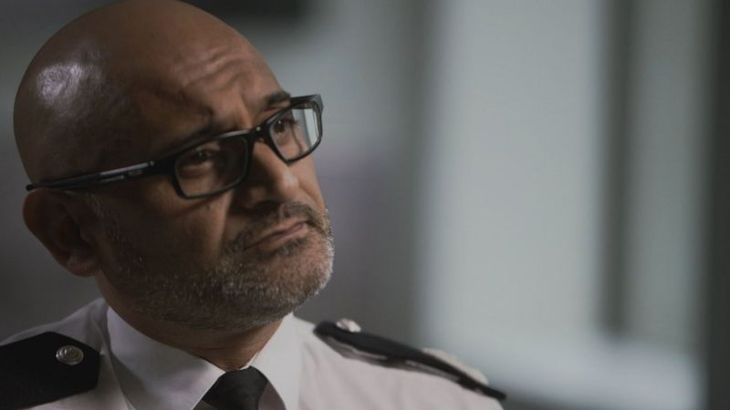 Kevin Clarke: Met Police apologises over restraint death - BBC News