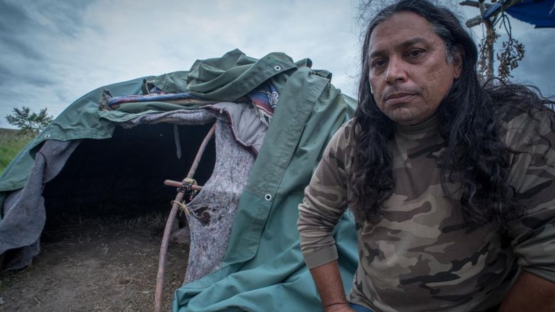 Life in the Native American oil protest camps - BBC News
