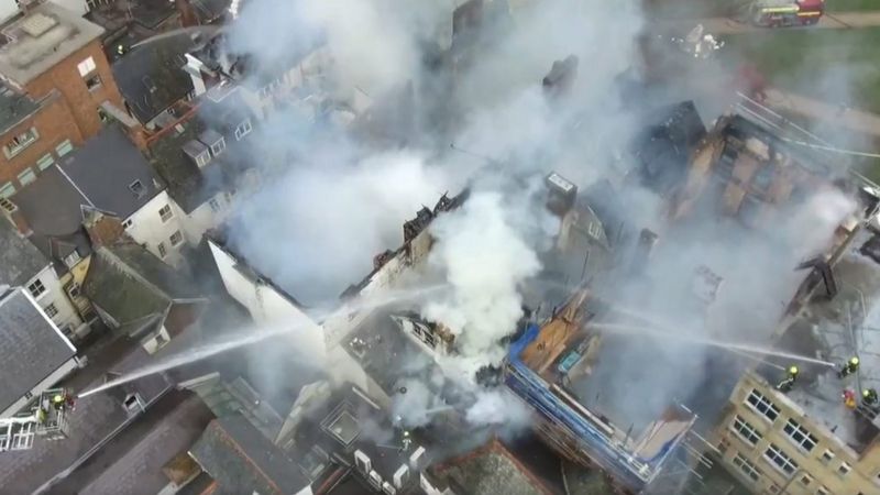 Exeter fire: Royal Clarence Hotel collapses in blaze - BBC News