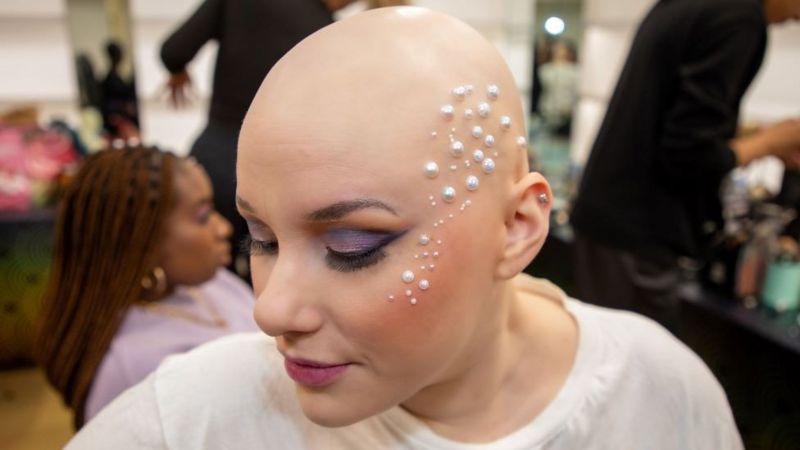 Essex woman with alopecia appears at London Fashion Week - BBC News