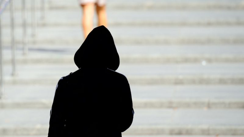 My online stalker: The feeling he could hurt me never went away - BBC News
