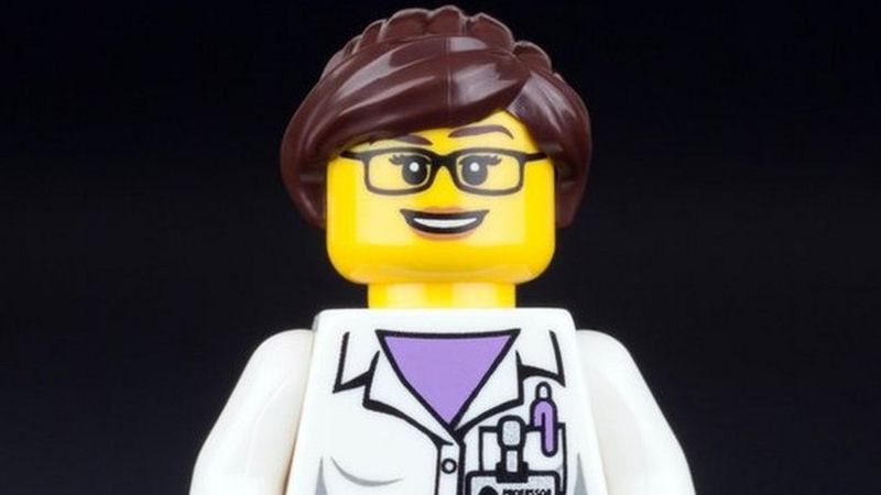 Lego professor: Cambridge University hires 'professor of play' - BBC News