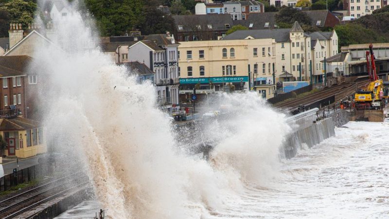 Dawlish sea wall: Work on £80m scheme reaches final stages - BBC News