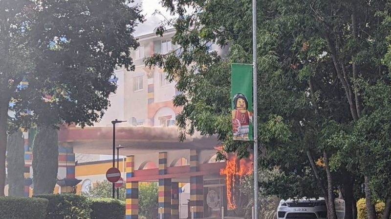 Legoland Windsor: Hotel evacuated as fire breaks out - BBC News