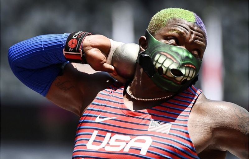 Raven Saunders: What the Olympian's X protest means to her - BBC News