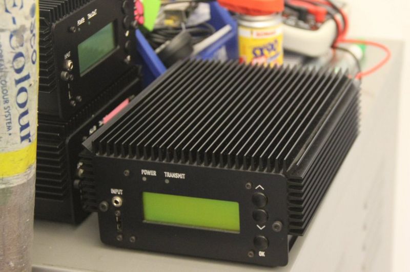 Raspberry Pi-powered transmitters broadcast Syrian radio - BBC News