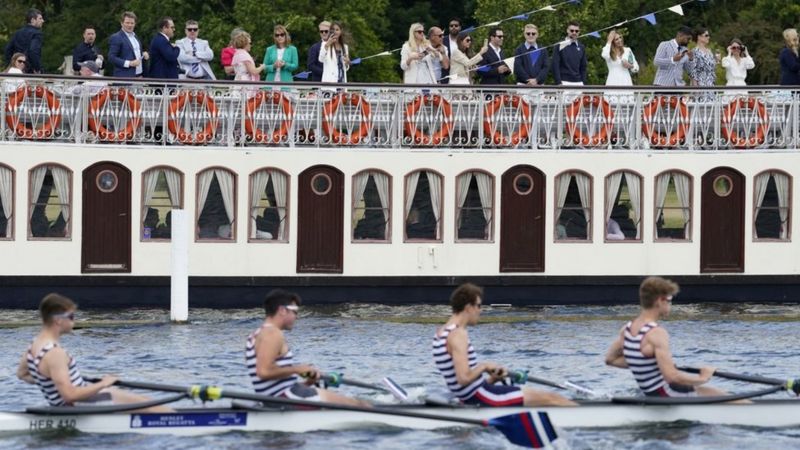 In pictures: Henley Royal Regatta 2022 starts in Oxfordshire - BBC News