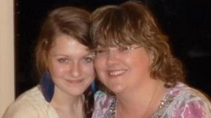 Libby Squire: Murderer turns down meeting with victim's mother - BBC News