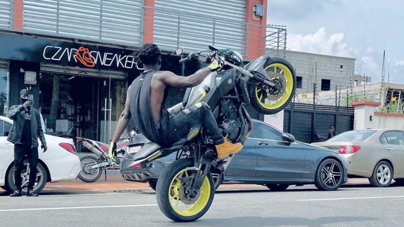 Meet KBS Da Bikestar, de monster Ghana bike stunt performer who dey ...