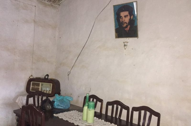 "Pasen a ver a los chanchos muertos": así fue el velorio de Ernesto ...