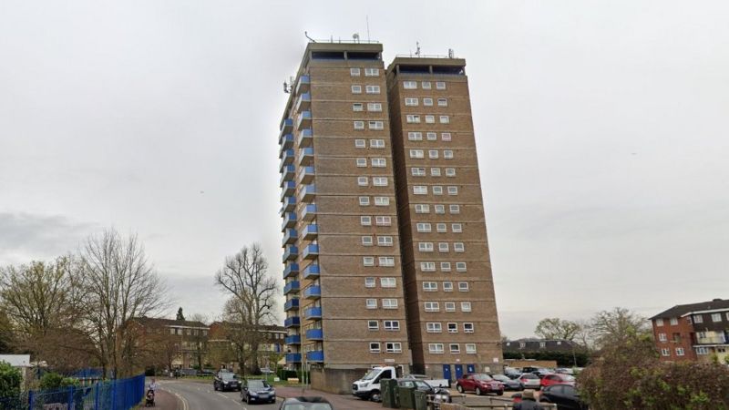 Addlestone council flats to be offered to homeless households - BBC News