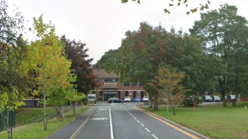West Midlands school buildings set for revamp - BBC News