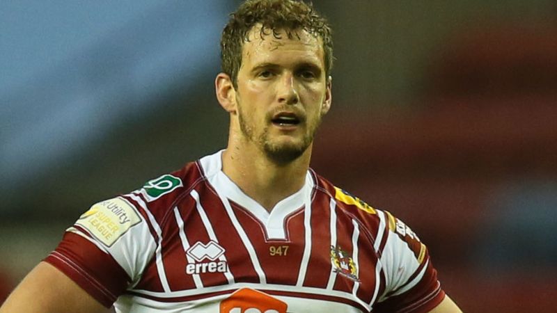 Lewis Tierney: Wigan Warriors full-back agrees new contract - BBC Sport