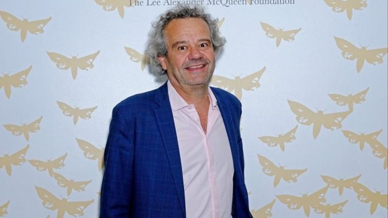 Talks planned in TV chef Mark Hix's council decking row in Dorset - BBC ...