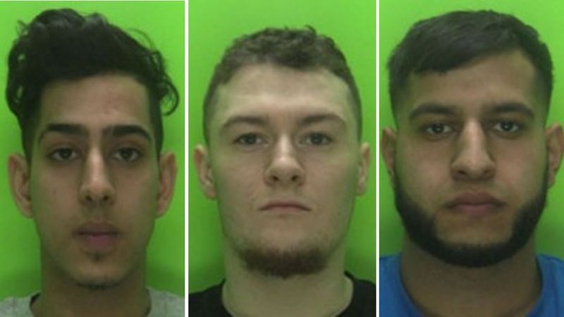 Nottingham drugs gang jailed for dealing to young people - BBC News