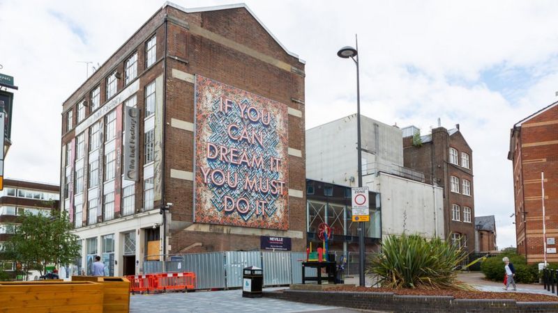 Luton Hat factory reopening will stop town's 'talent drain' - BBC News